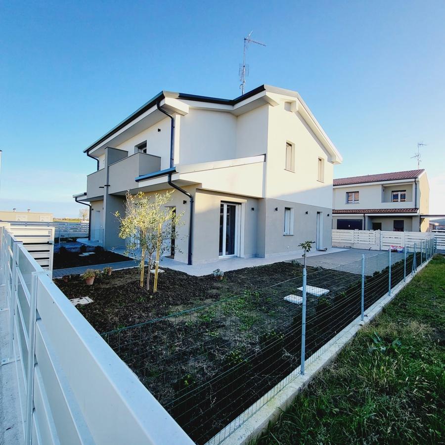 Villa in vendita a Sant'Agata Bolognese