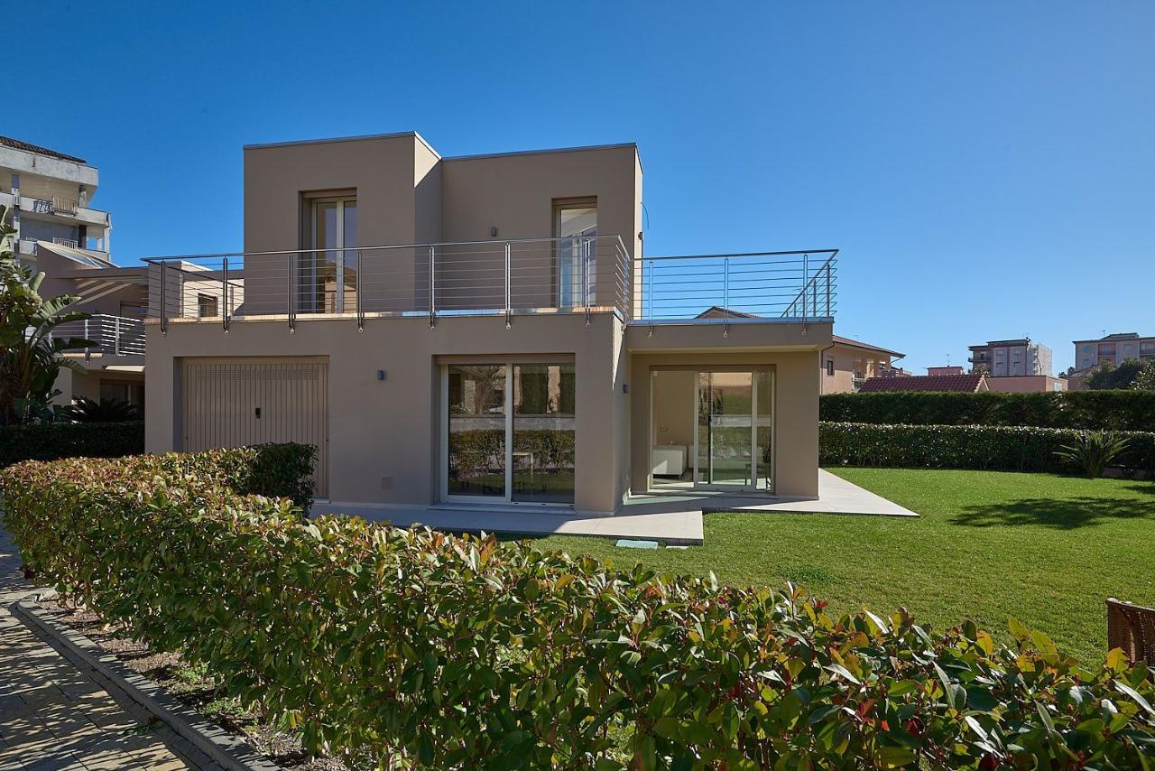 Villa in vendita a Albenga