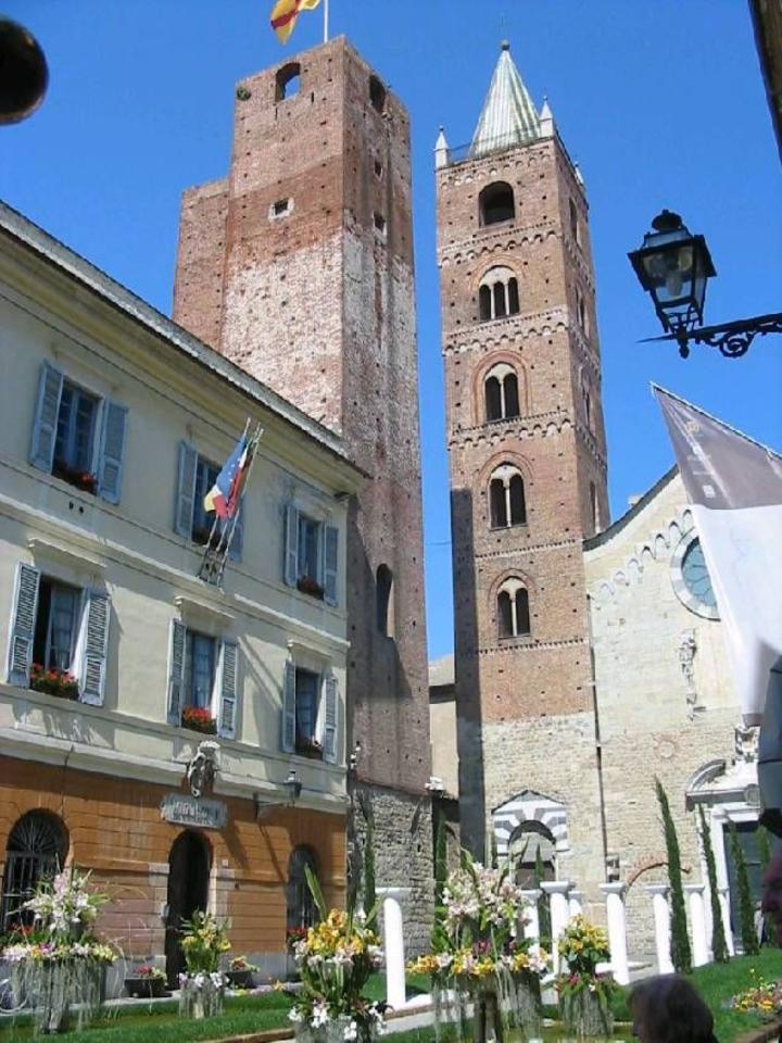 Negozio in vendita a Albenga