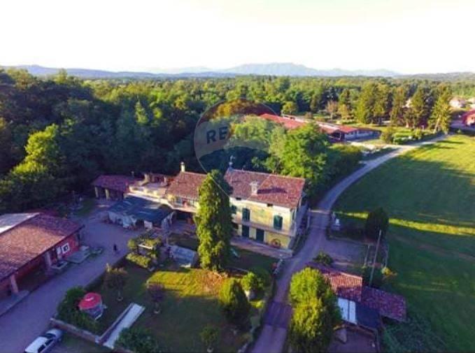 Rustico in vendita a Besnate