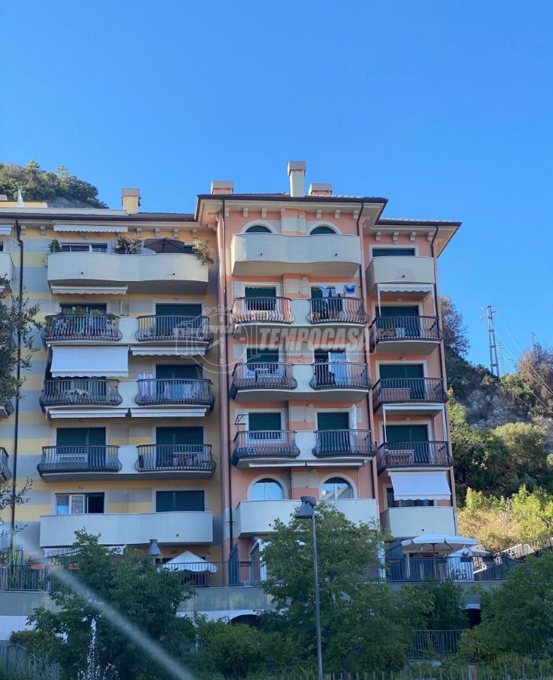 Appartamento in vendita a Cogoleto
