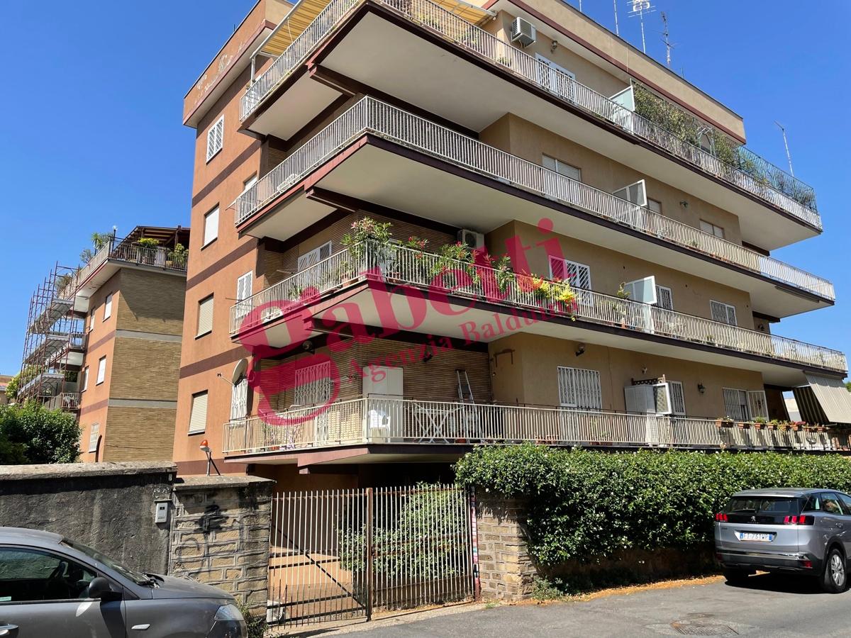 Magazzino in vendita a Roma