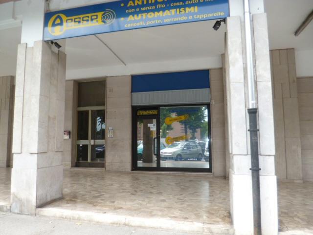 Negozio in affitto a Rivoli