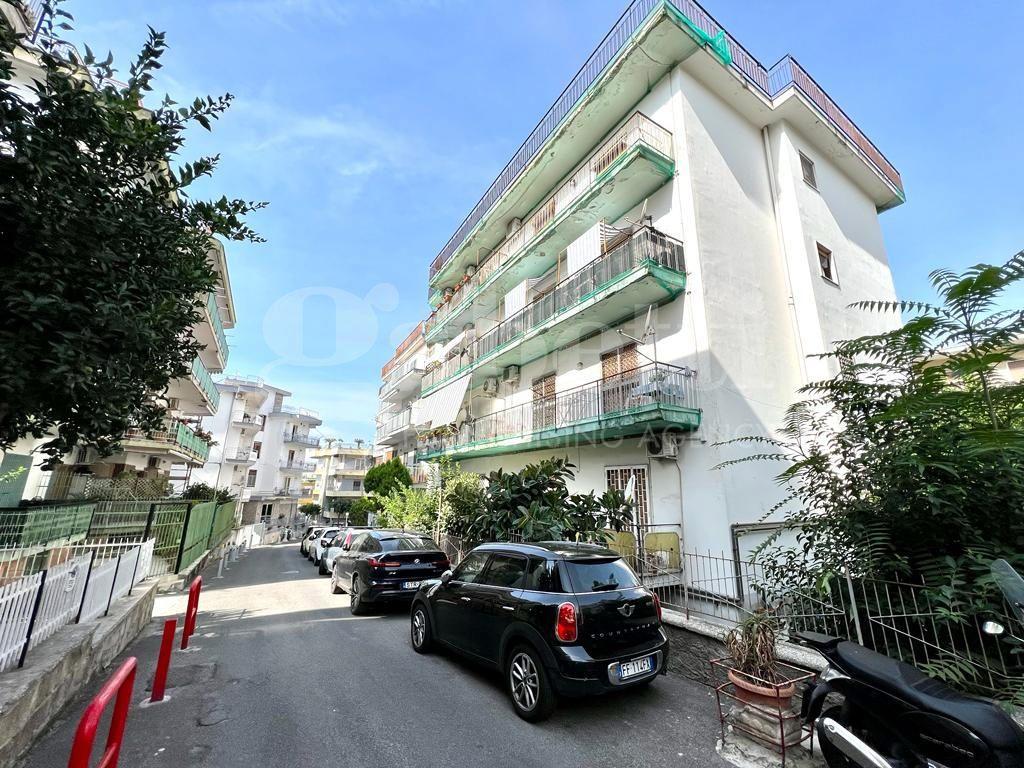 Appartamento in vendita a Pozzuoli