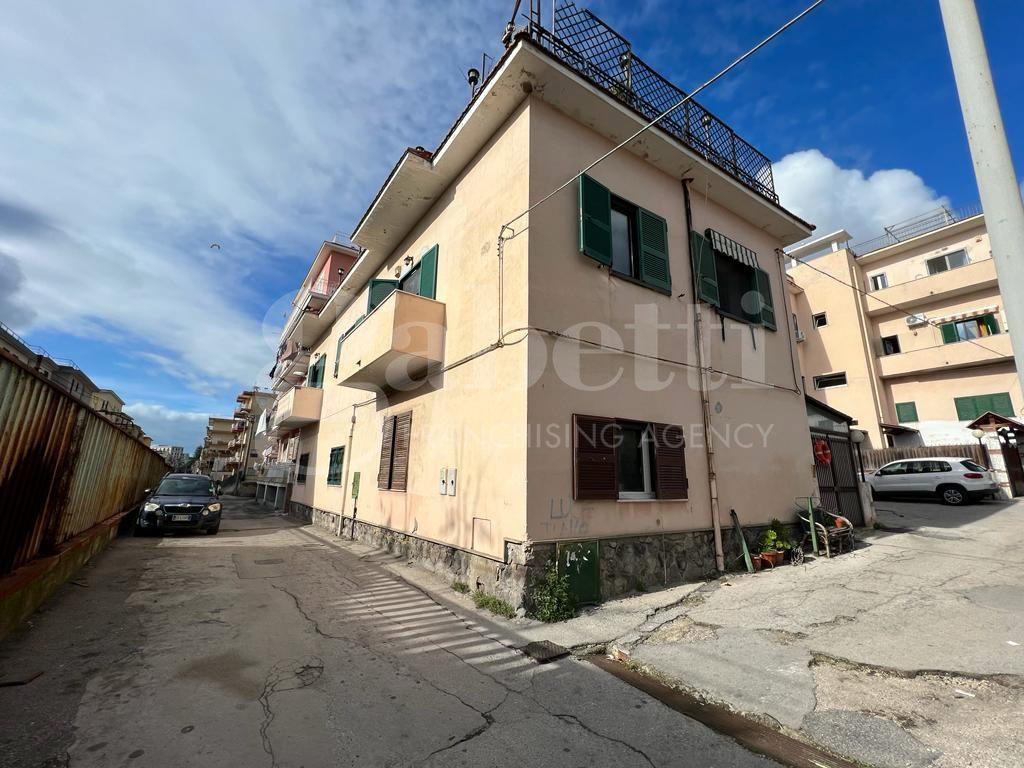 Appartamento in vendita a Pozzuoli