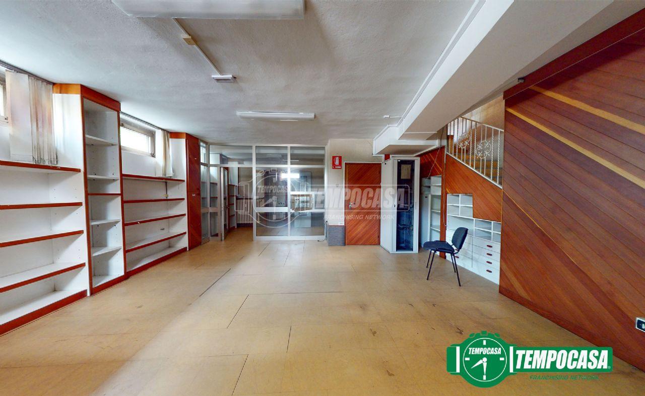 Appartamento in vendita a Valenza