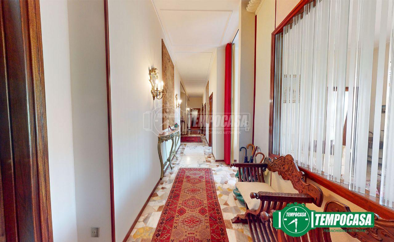 Appartamento in vendita a Valenza