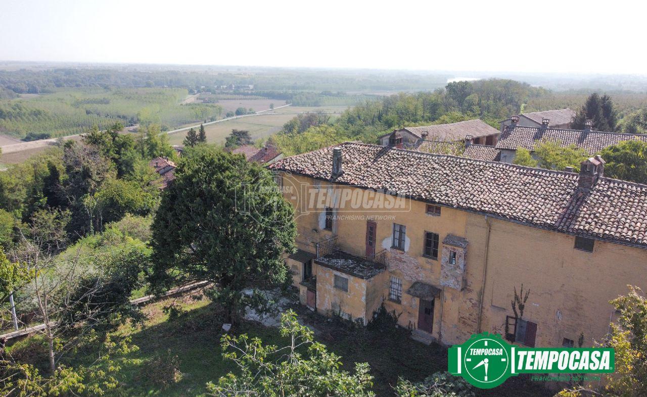 Casa indipendente in vendita a Valenza