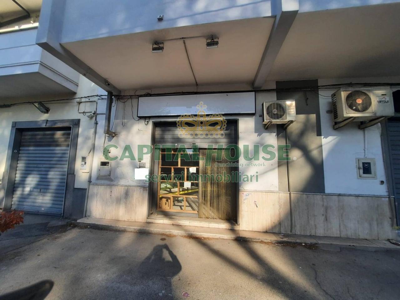 Negozio in affitto a Marigliano