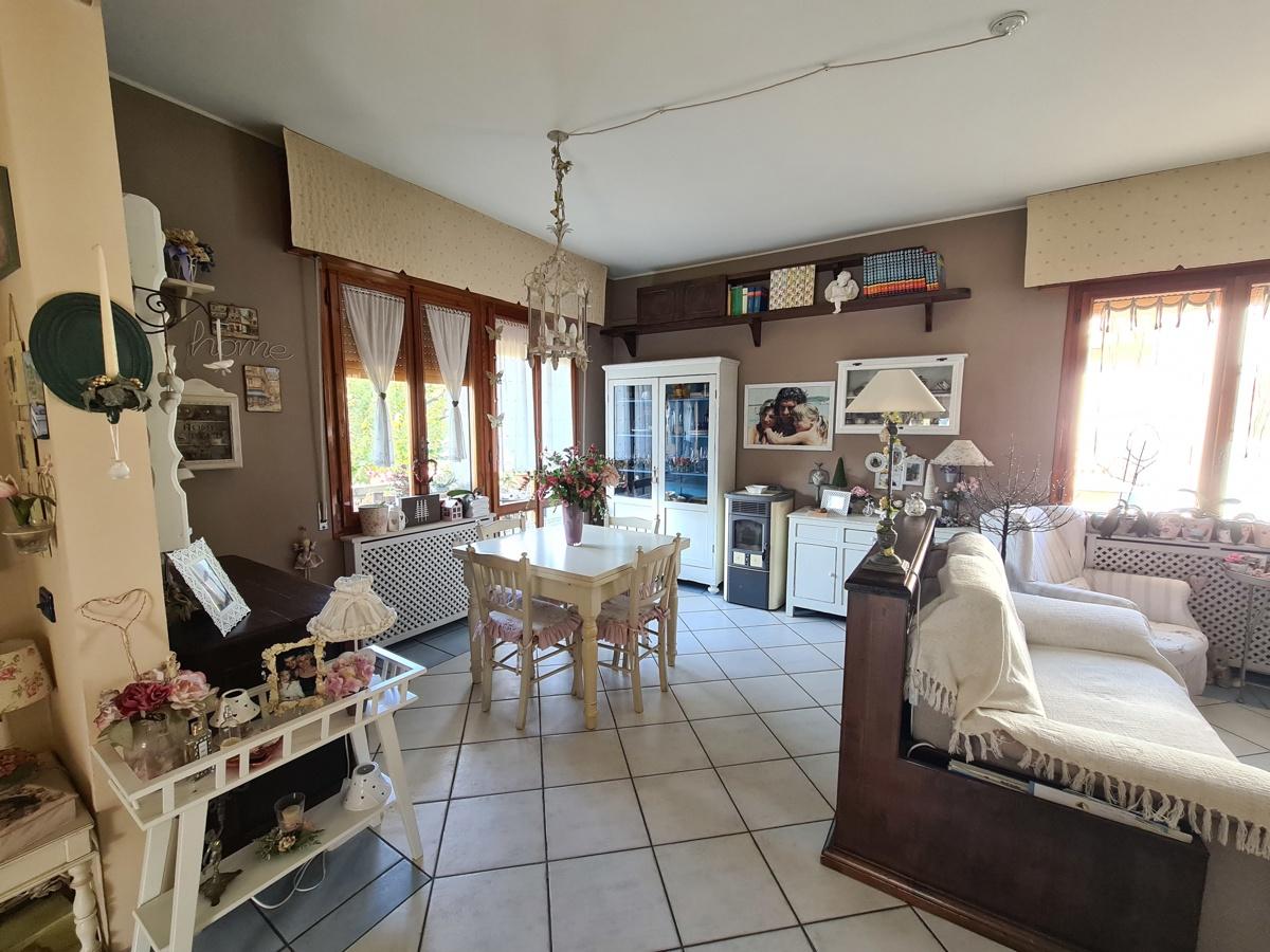 Villa in vendita a Monte San Pietro