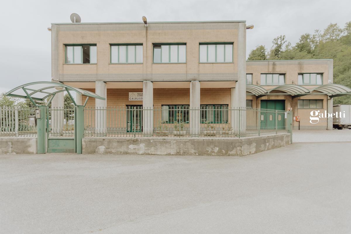 Capannone in vendita a Santa Maria Hoe'