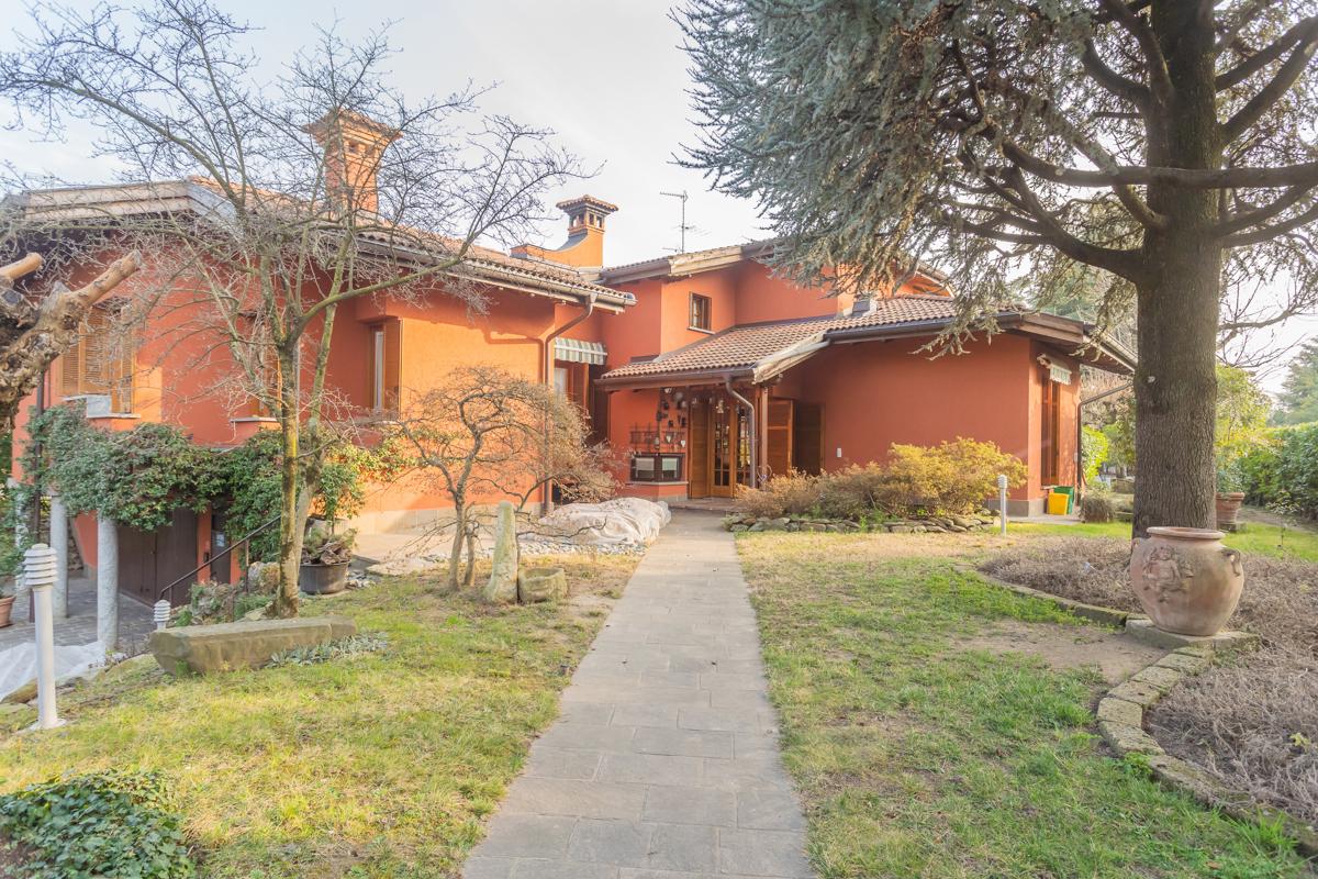 Villa in vendita a Merate