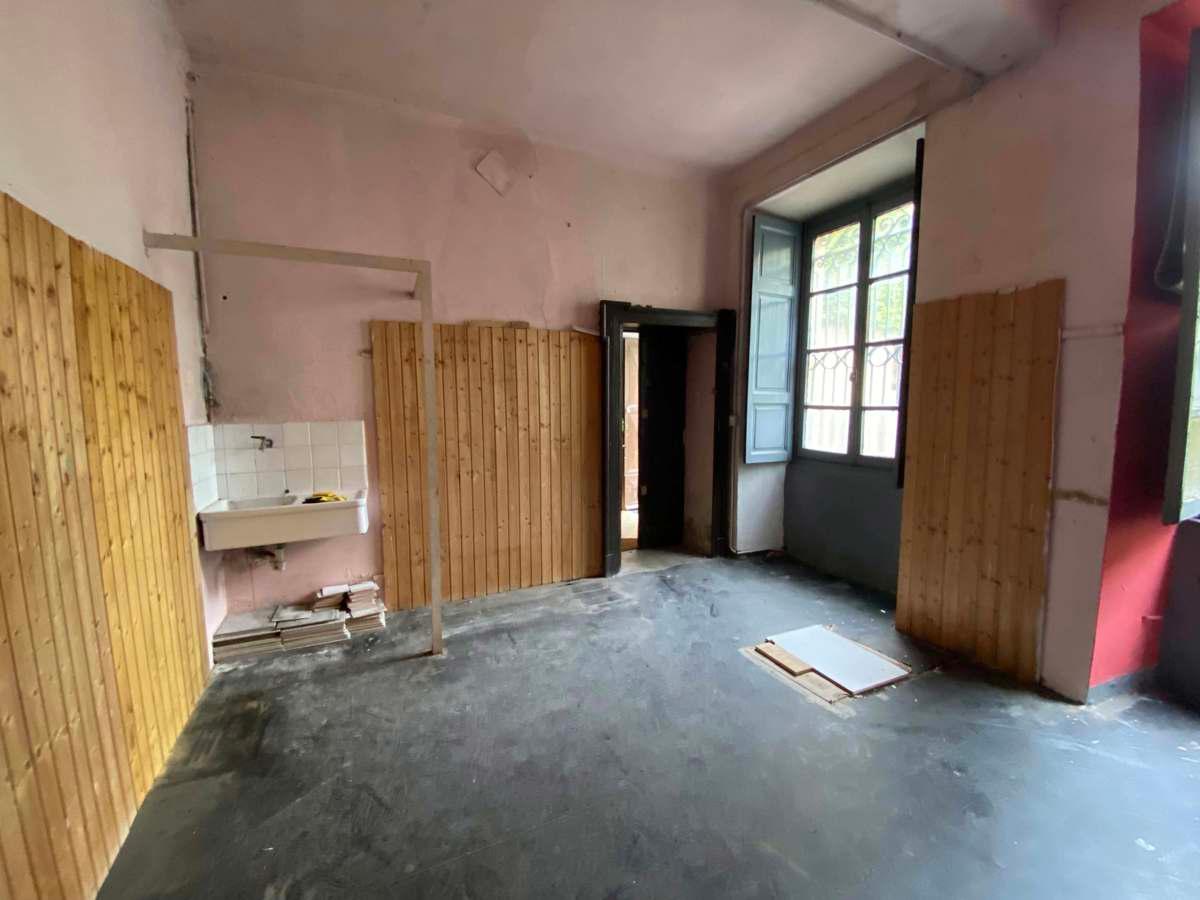 Magazzino in vendita a Lecco