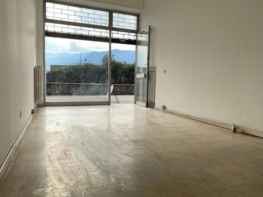 Negozio in vendita a Calolziocorte