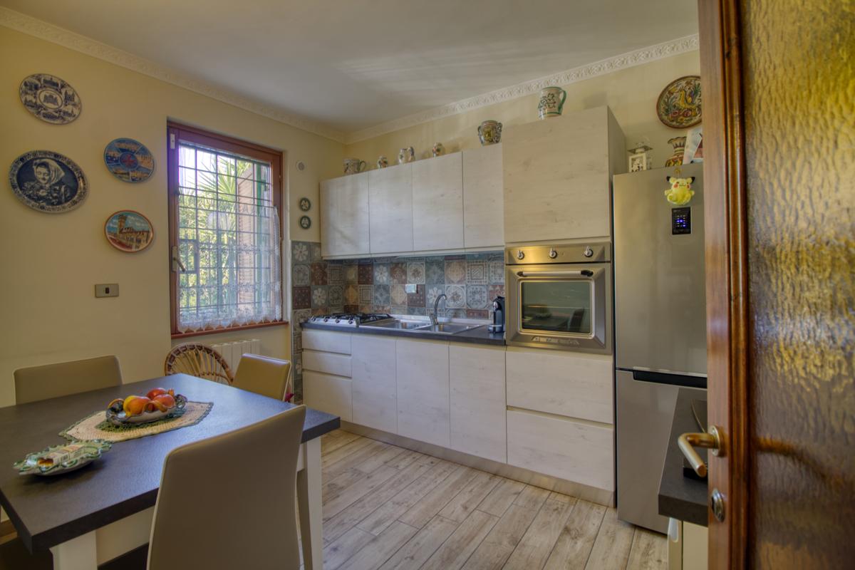 Villa a schiera in Via della Torre 82a, Fonte Nuova