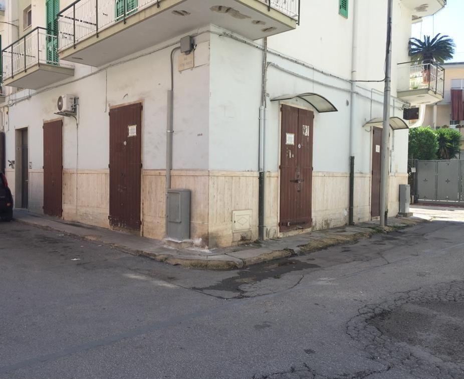 Esercizio commerciale in vendita a Corato