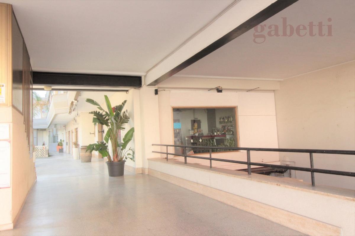 Negozio in vendita a Copertino