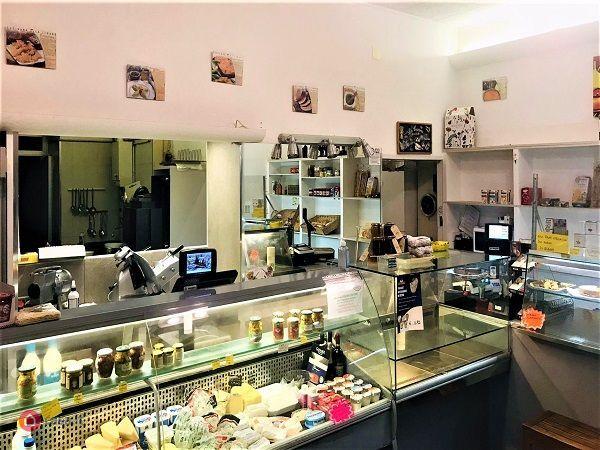 Negozio in vendita a Genova