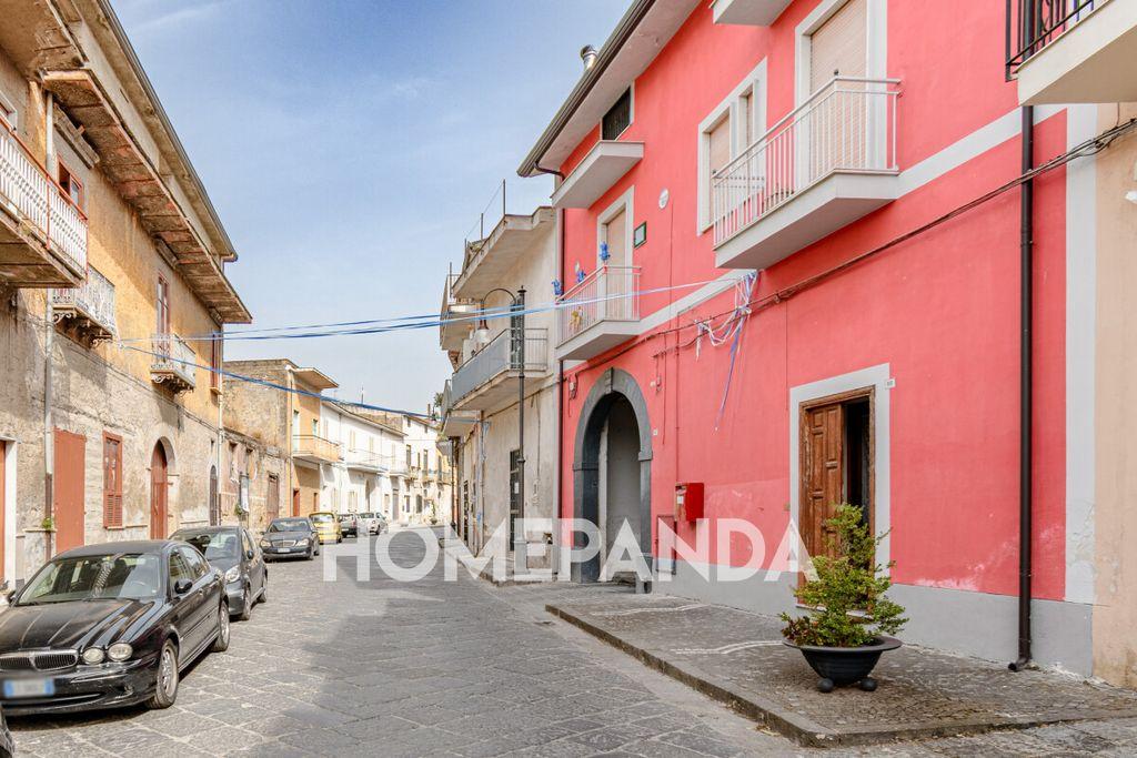 Appartamento in vendita a Comiziano