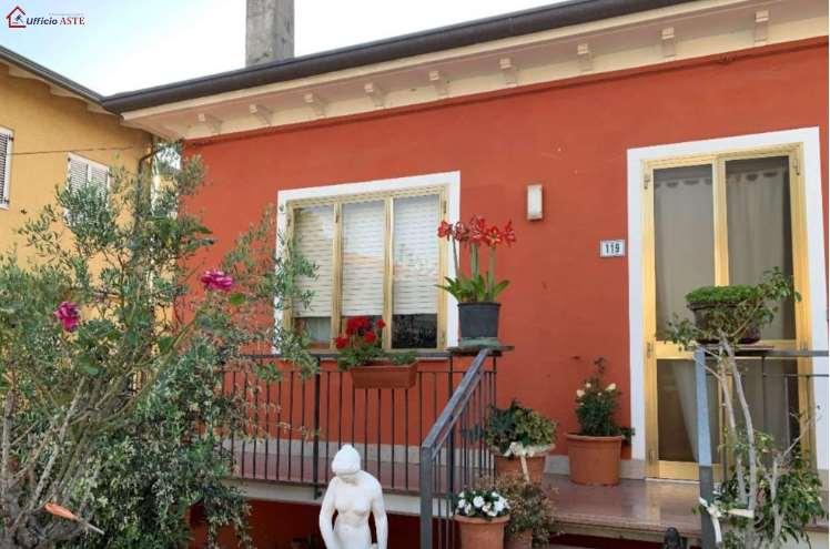 Villa bifamiliare in vendita a Misano Adriatico