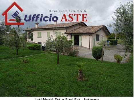 Villa in vendita a Camaiore