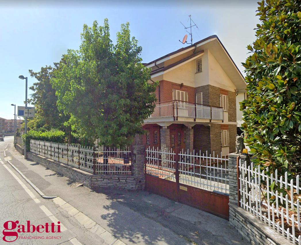 Casa indipendente in vendita a Bra