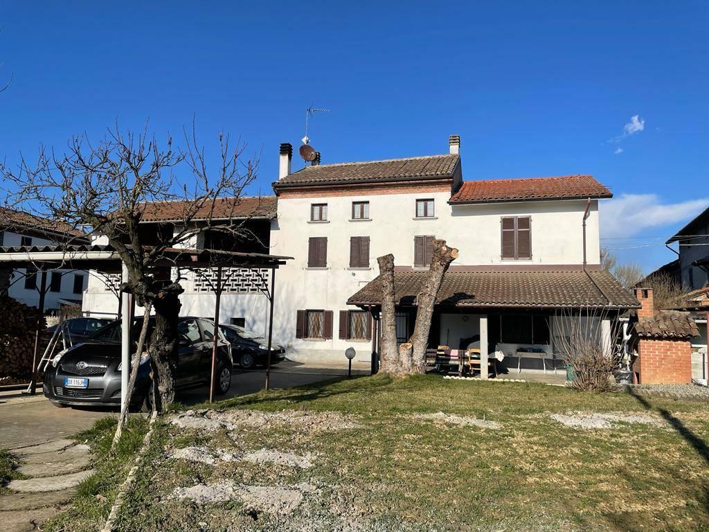 Casa indipendente in vendita a Casal Cermelli