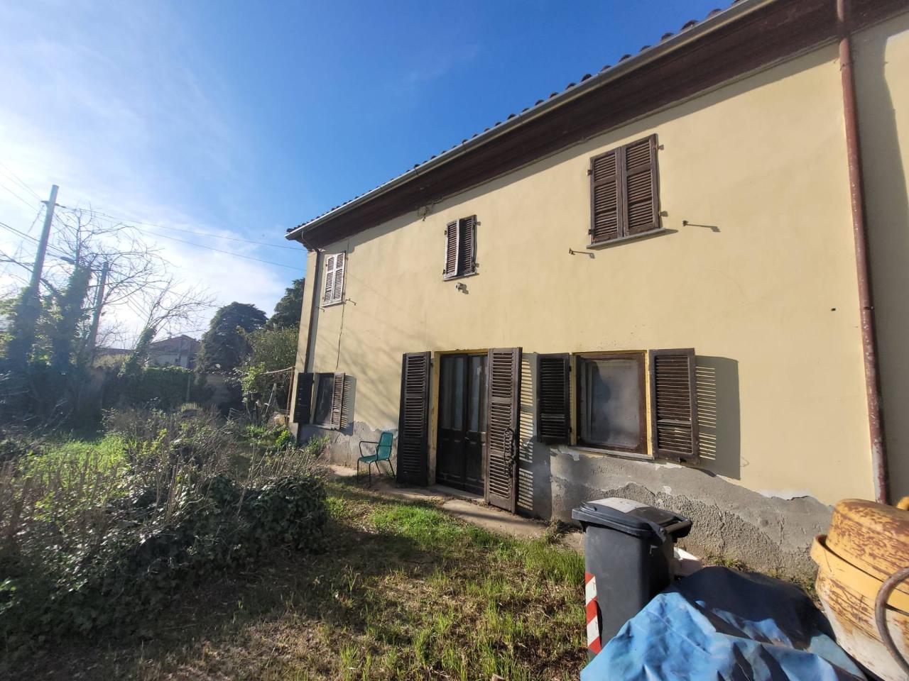 Casa indipendente in vendita a Alessandria