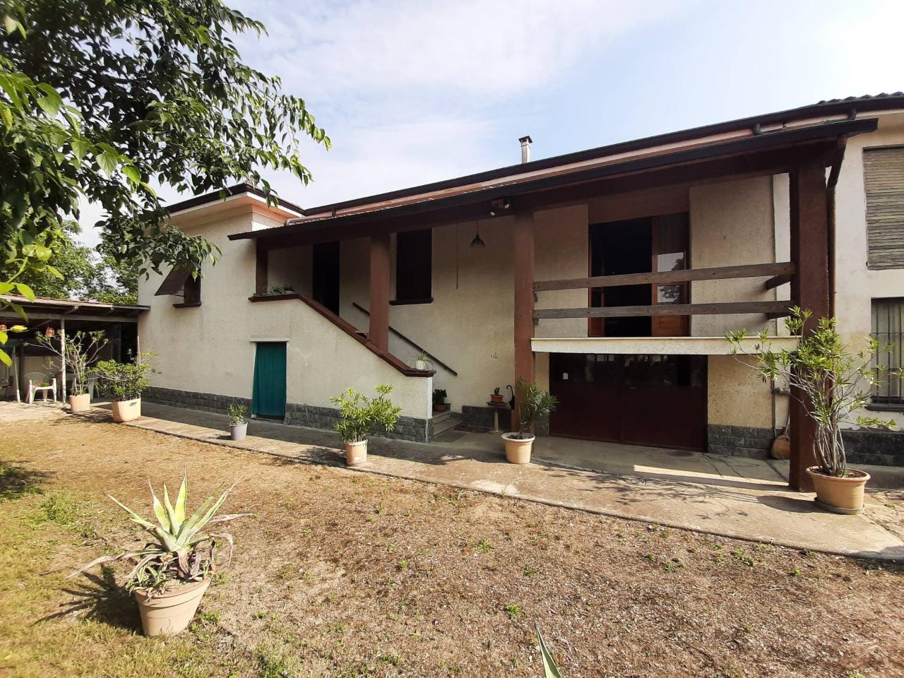 Casa indipendente in vendita a Alessandria