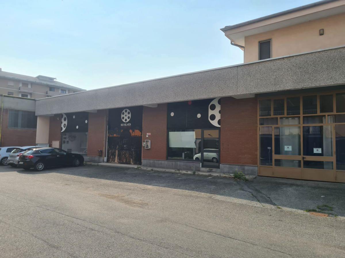 Capannone in vendita a Cossato
