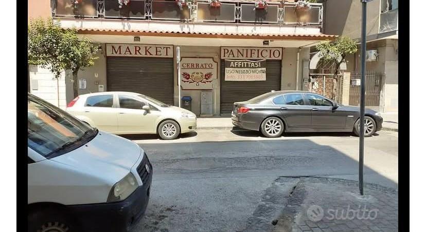 Negozio in affitto a Battipaglia
