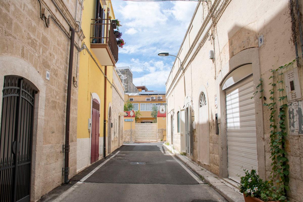 Negozio in affitto a Bari