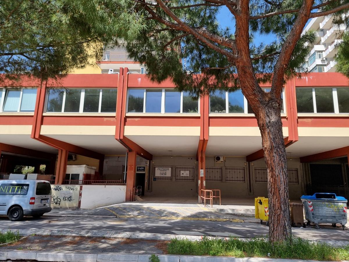 Ufficio in vendita a Bari