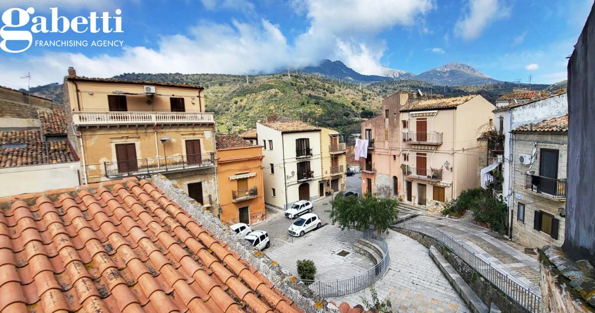 Casa indipendente in vendita a Collesano