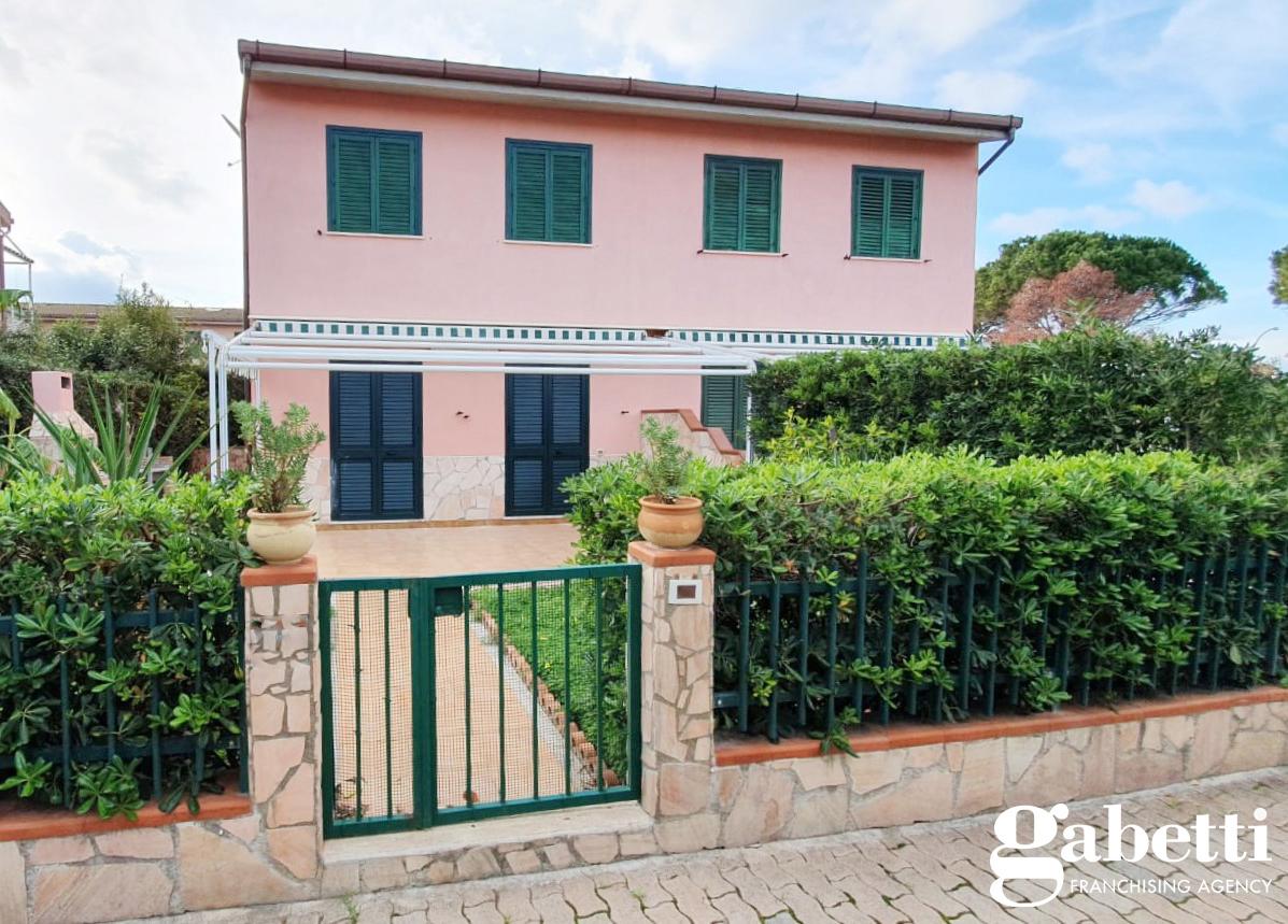 Villa a schiera in vendita a Campofelice Di Roccella