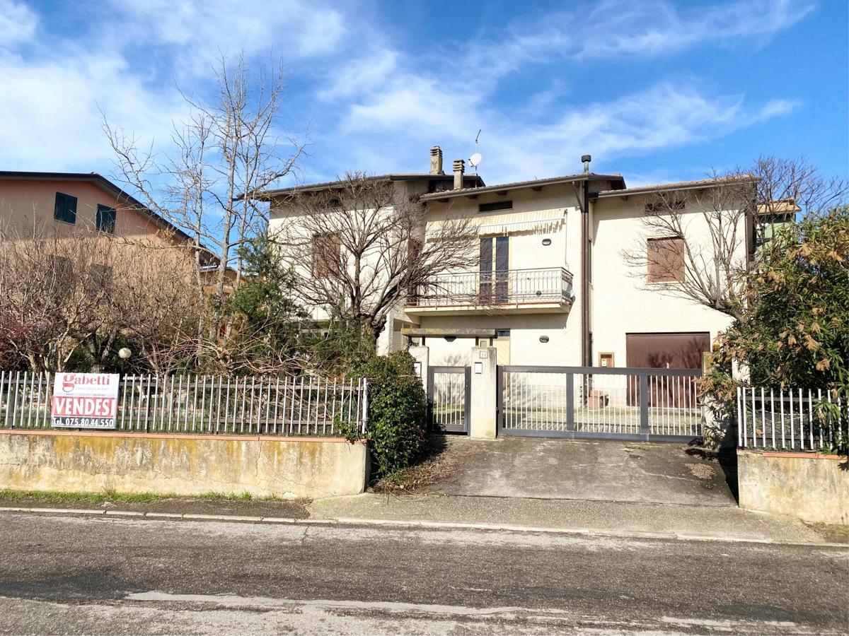Casa indipendente in vendita a Perugia