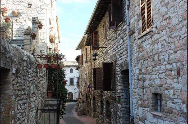 Appartamento in vendita a Assisi