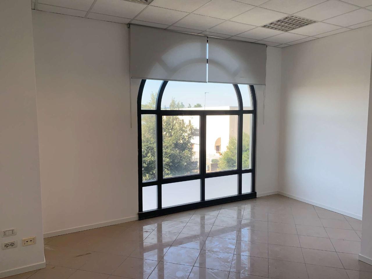 Ufficio in affitto a Corciano