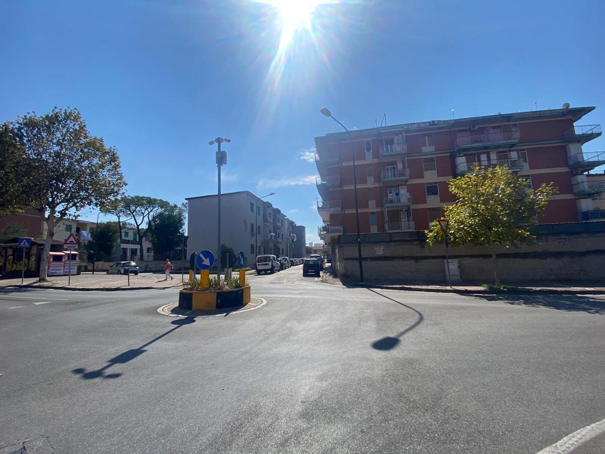 Negozio in affitto a Portici