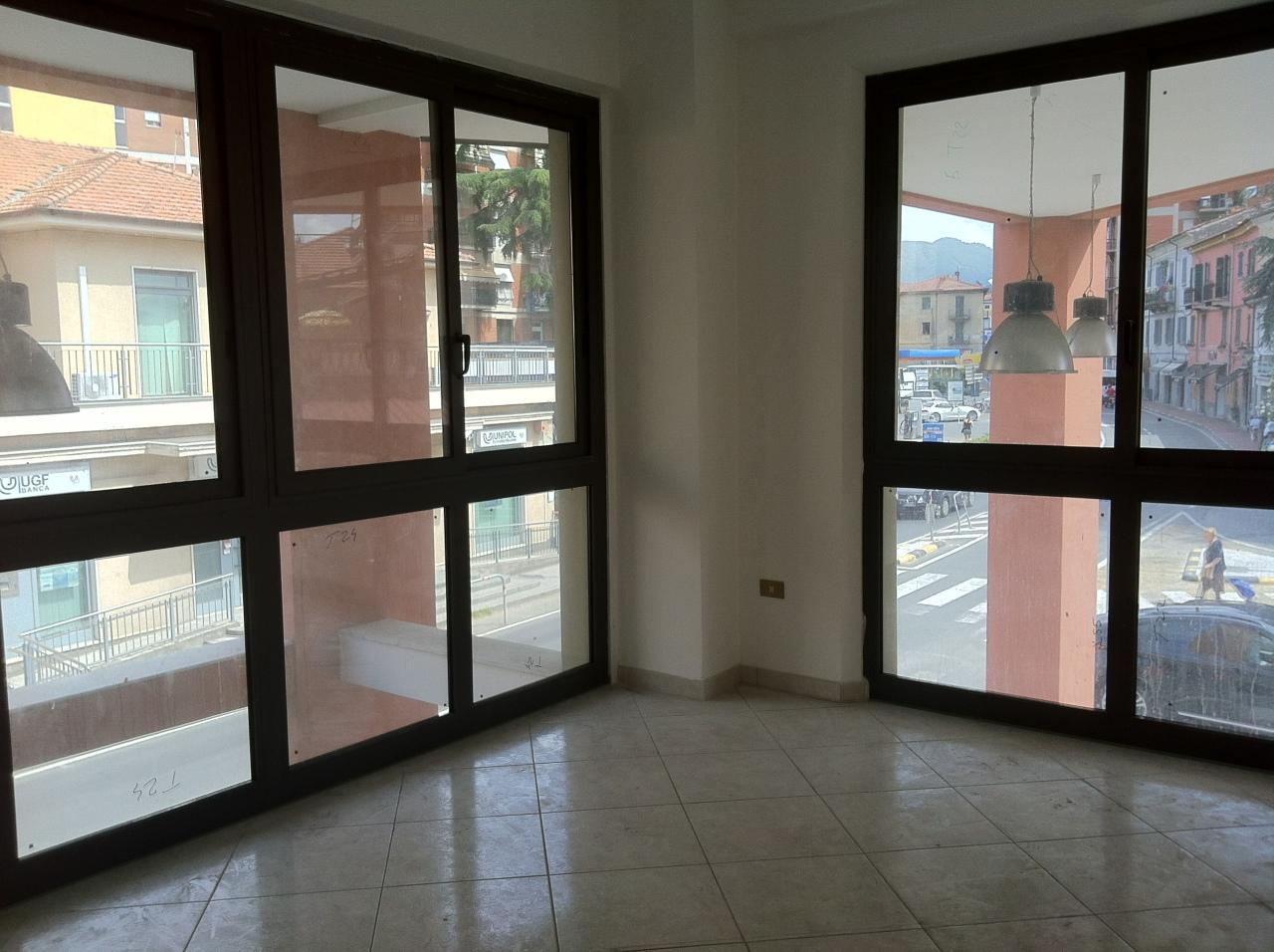 Ufficio in affitto a Sarzana