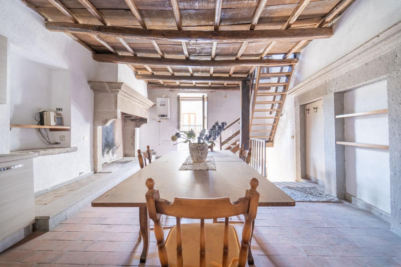 Appartamento in vendita a Viterbo
