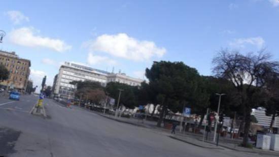 Negozio in affitto a Roma