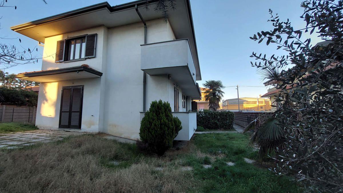 Villa in vendita a Cerro Maggiore