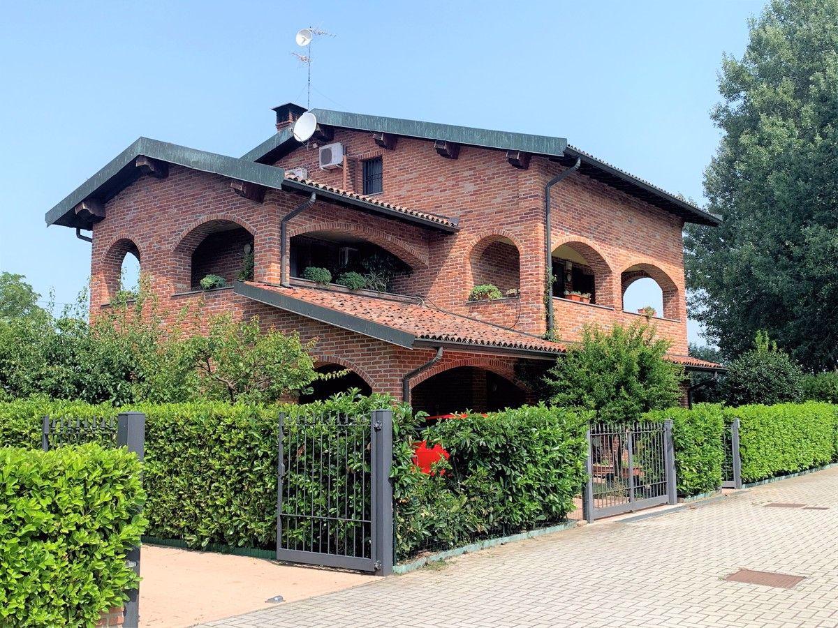 Villa in vendita a Cura Carpignano