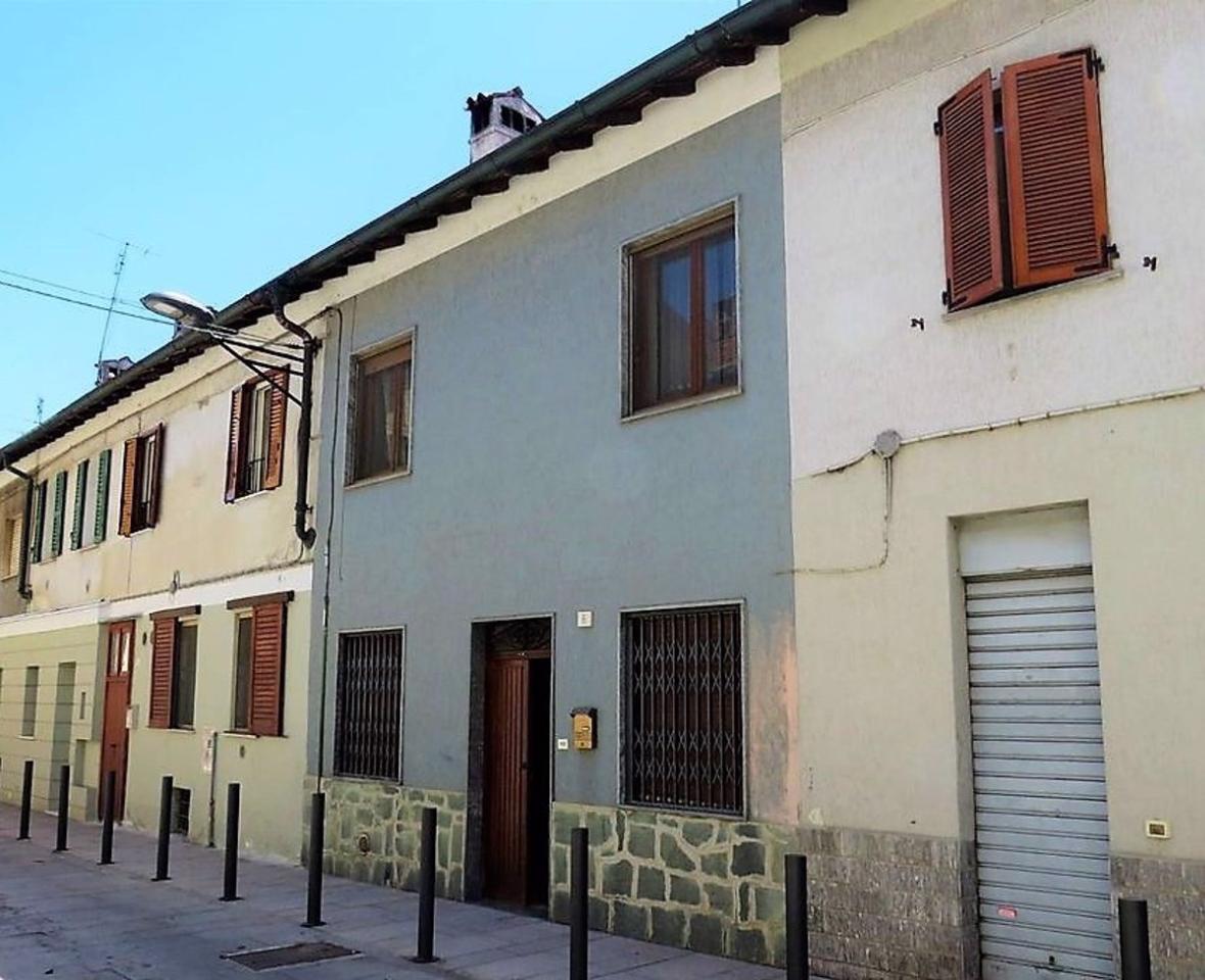 Casa indipendente in vendita a Locate Di Triulzi