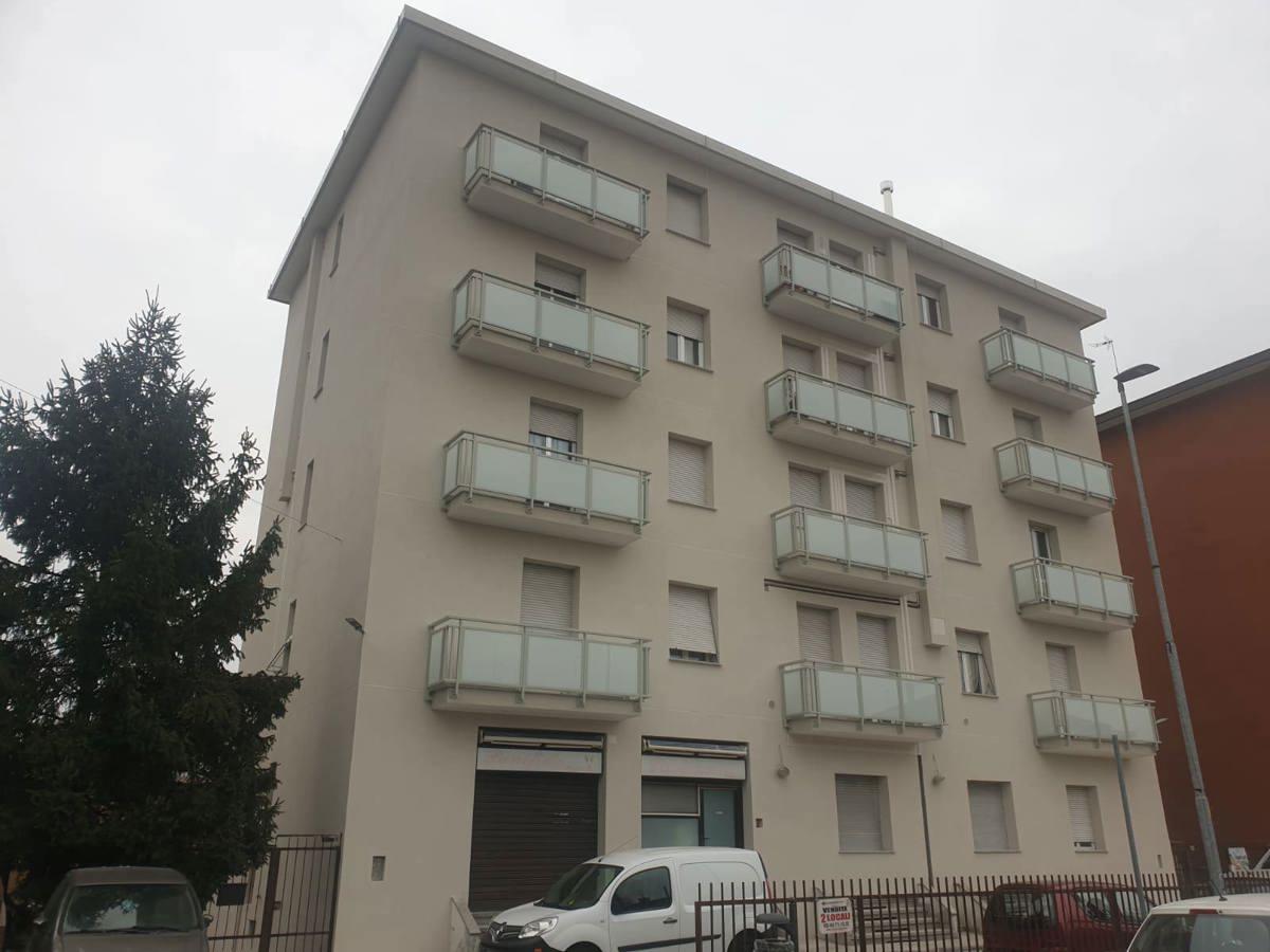 Appartamento in vendita a Locate Di Triulzi