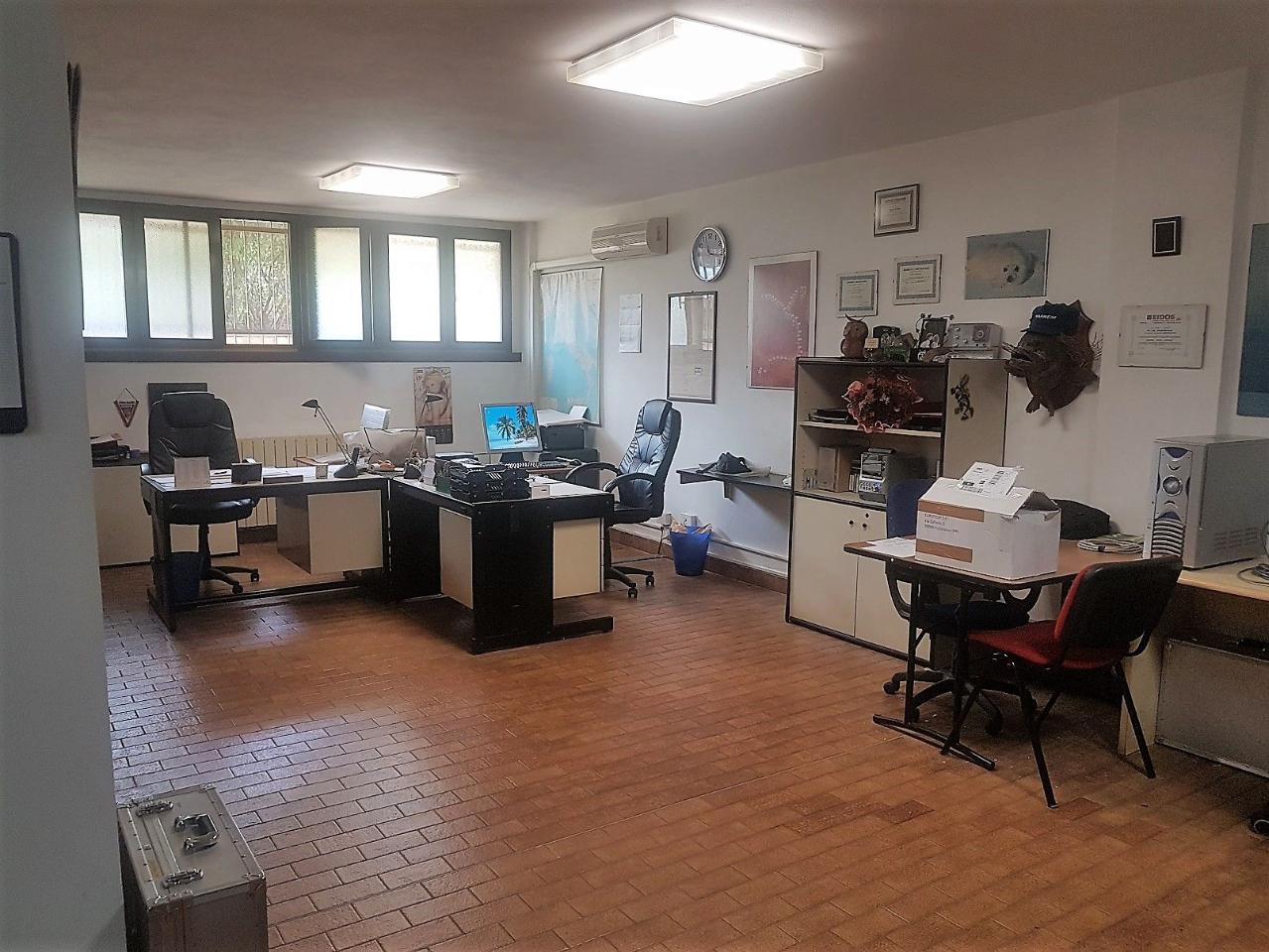 Capannone in vendita a Pieve Emanuele