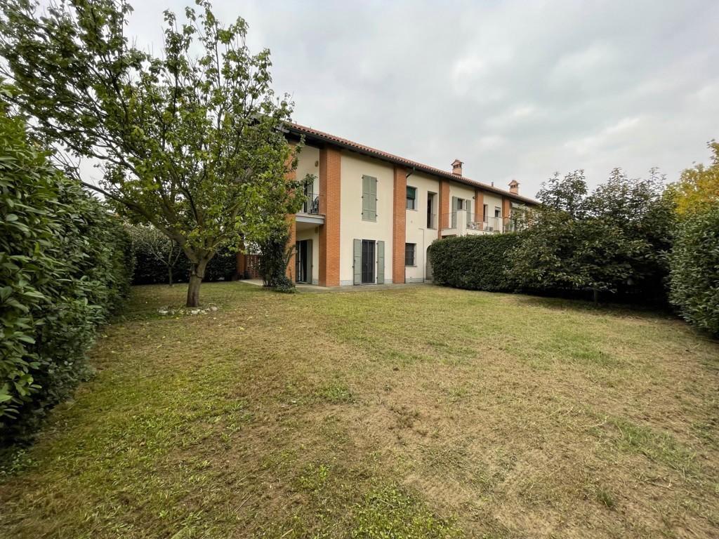 Appartamento in vendita a Lacchiarella