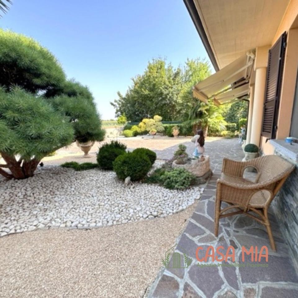 Villa in vendita a Gragnano Trebbiense