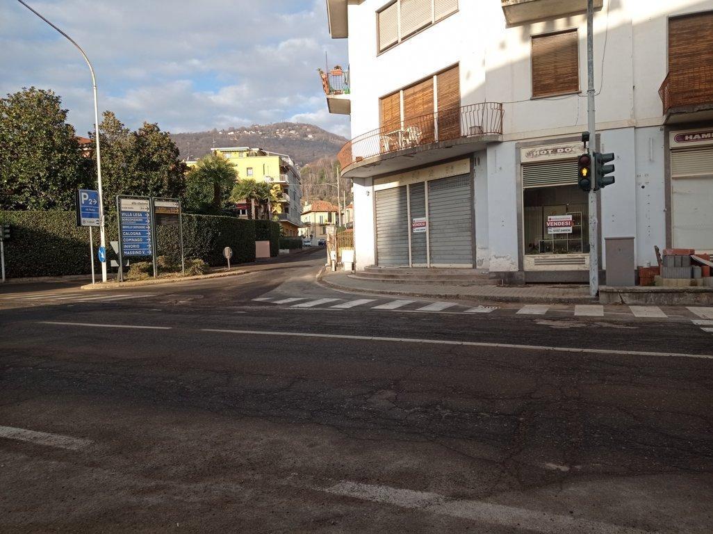 Negozio in vendita a Lesa